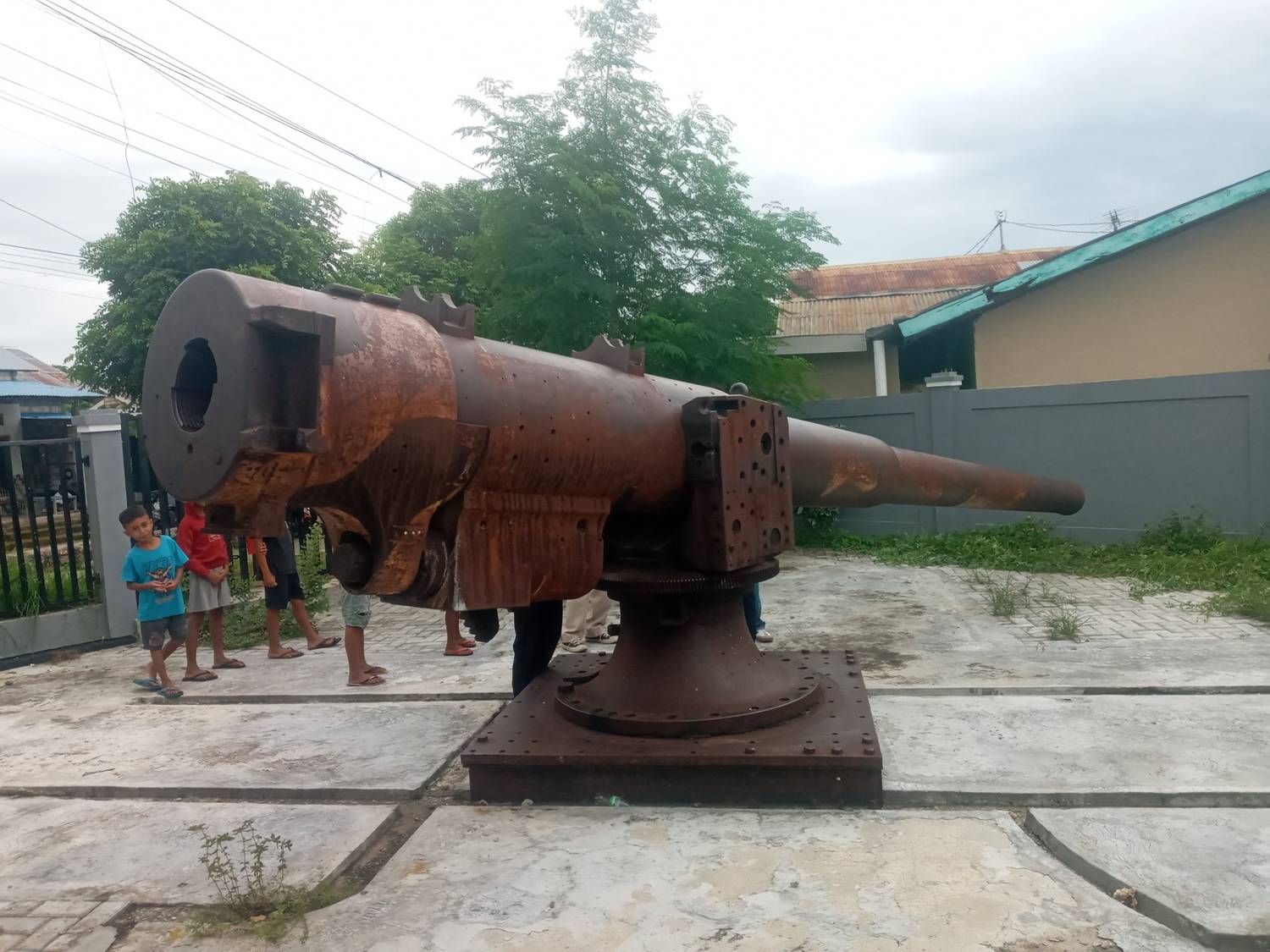 Kota Kupang Lestarikan Meriam Bersejarah - TIRILOLOK NEWS